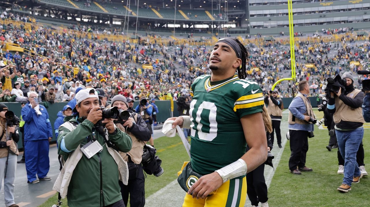 Packers' Jordan Love and Texans' C.J. Stroud face off for first time in matchup of surging teams ...