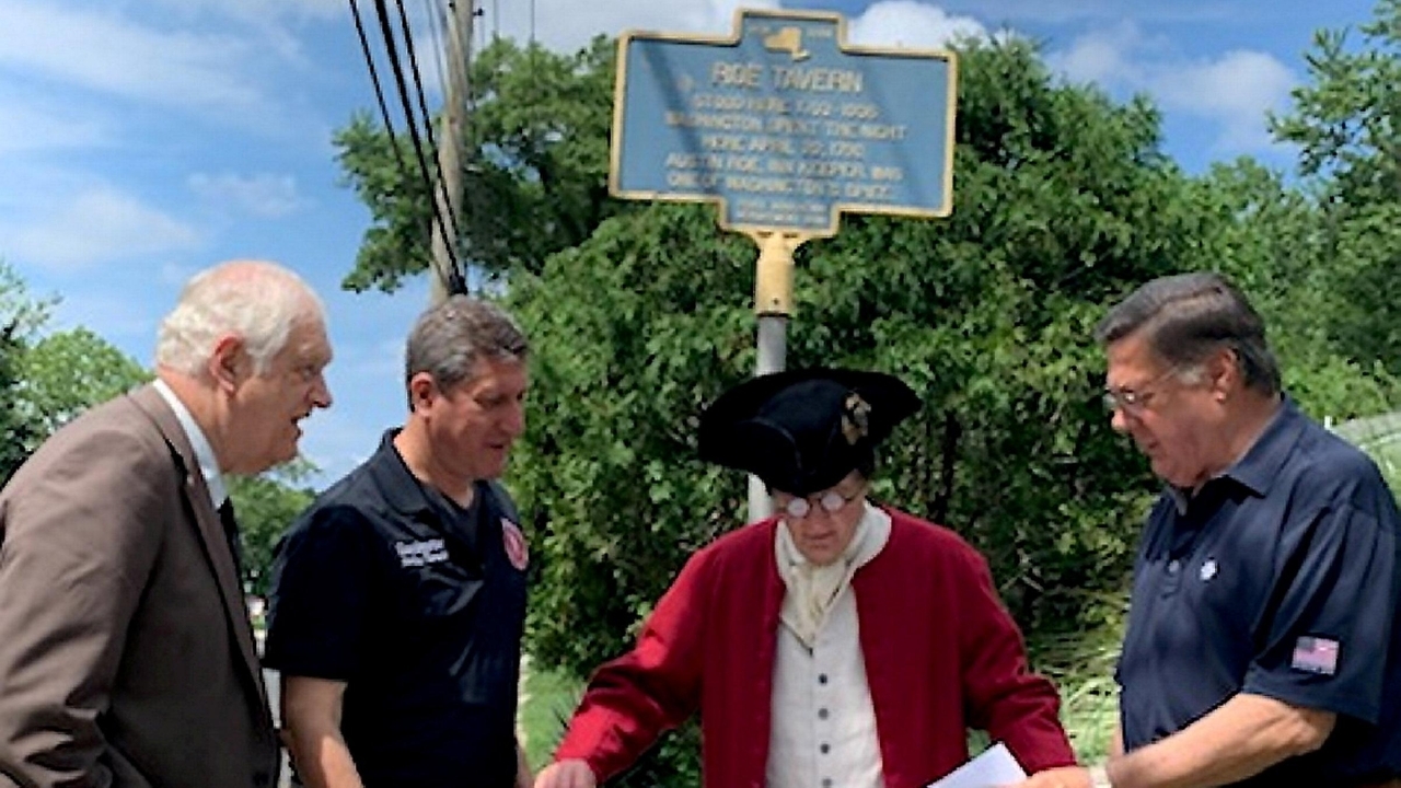 Roe Tavern, built in 1703, moving back near original Brookhaven ...