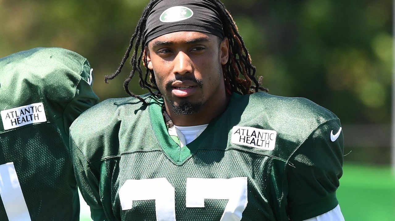 Jets bring back cornerback Darryl Roberts, source says - Newsday