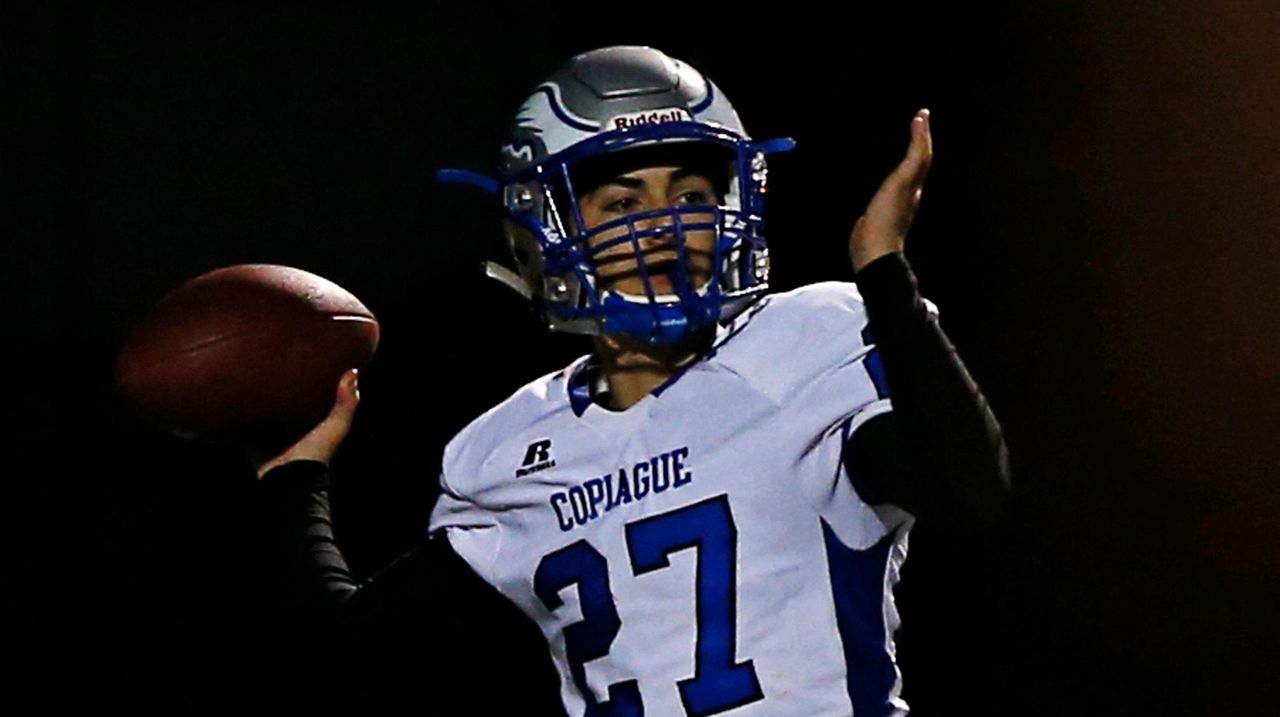 Noah Tiringer-Khalil Chester connection helps Copiague break 27-game ...