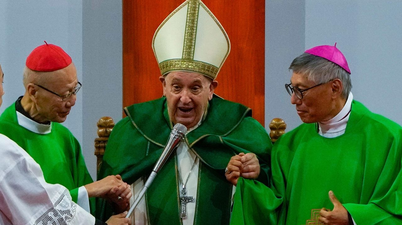 Pope gives 'noble' Chinese people a shoutout at Mass in Mongolia in bid ...