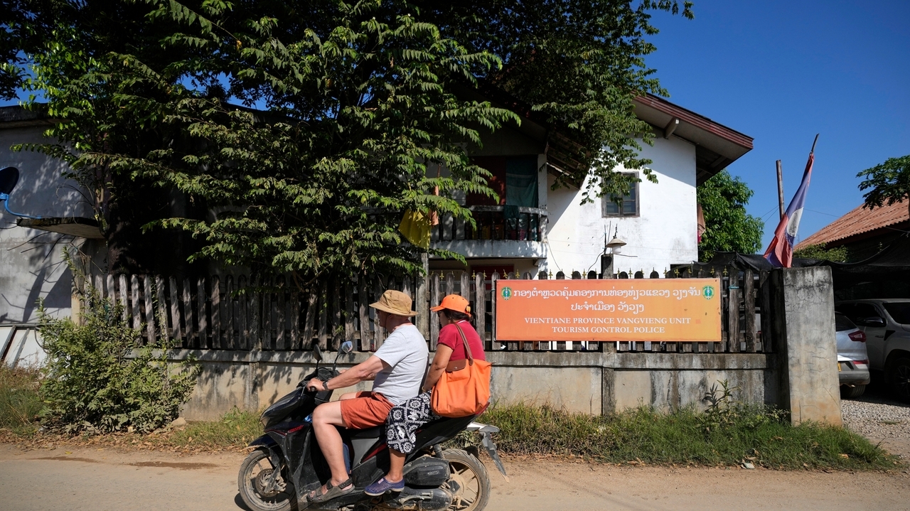 6 tourists died in Laos after apparently drinking methanol. What is it ...