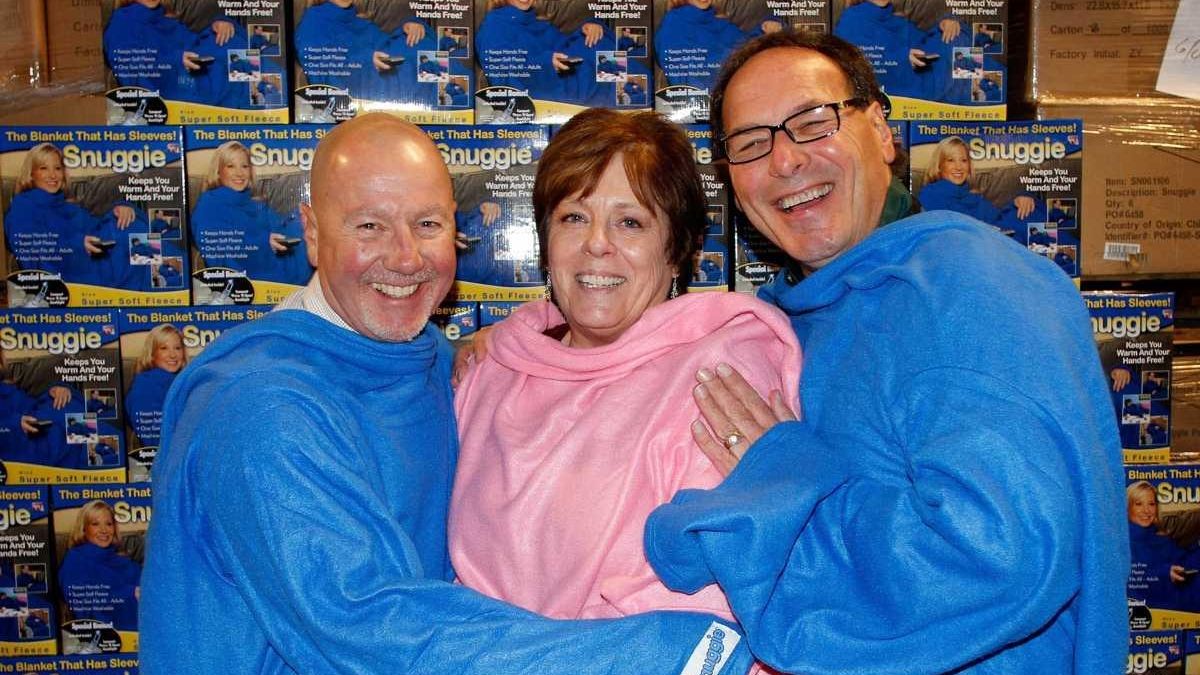 Hauppauge food bank to hand out Snuggies - Newsday