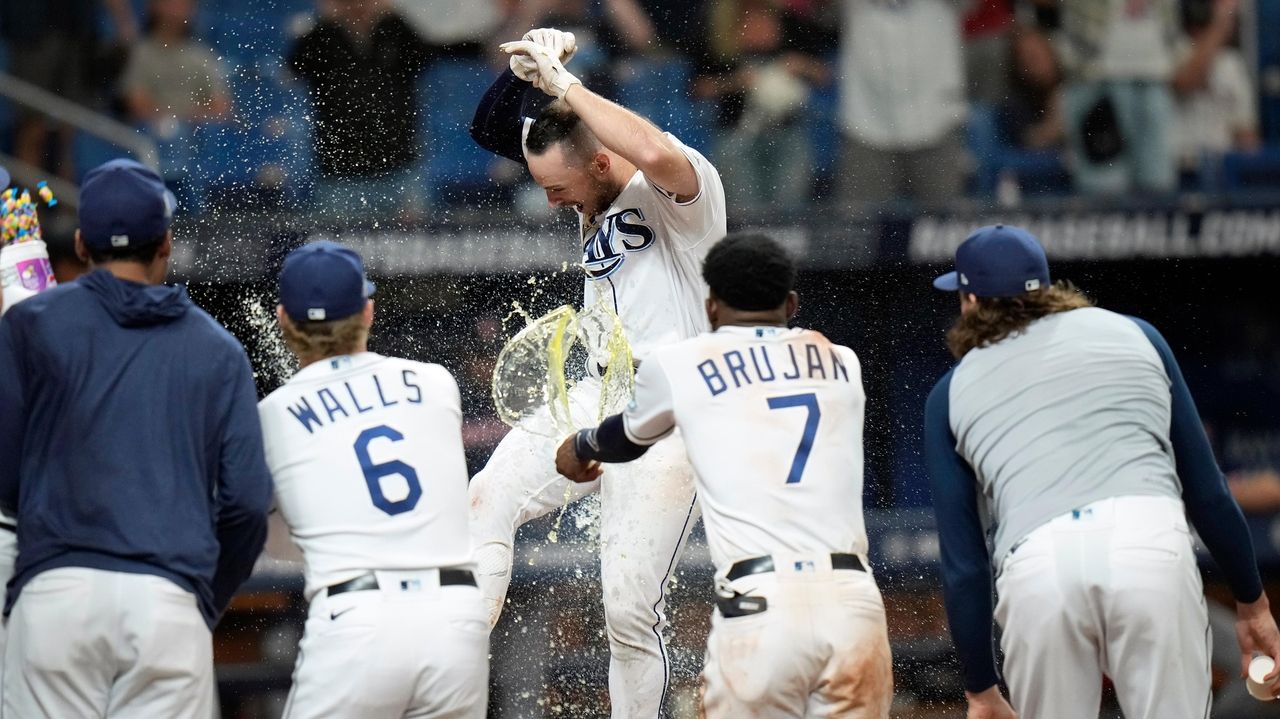 Brandon Lowe hits three-run homer in the 11th inning, Rays beat Red Sox ...