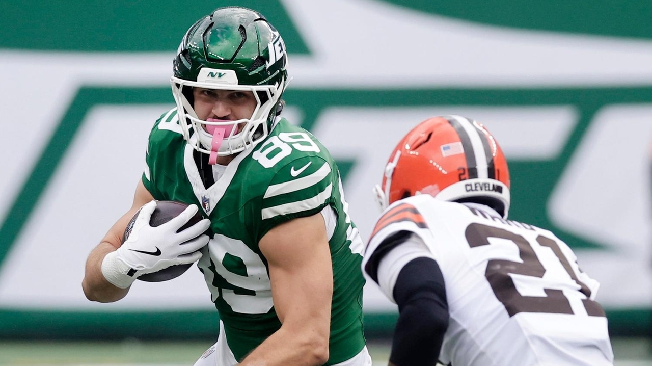 Lindenhurst's Jeremy Ruckert gets a contract extension from Jets - Newsday