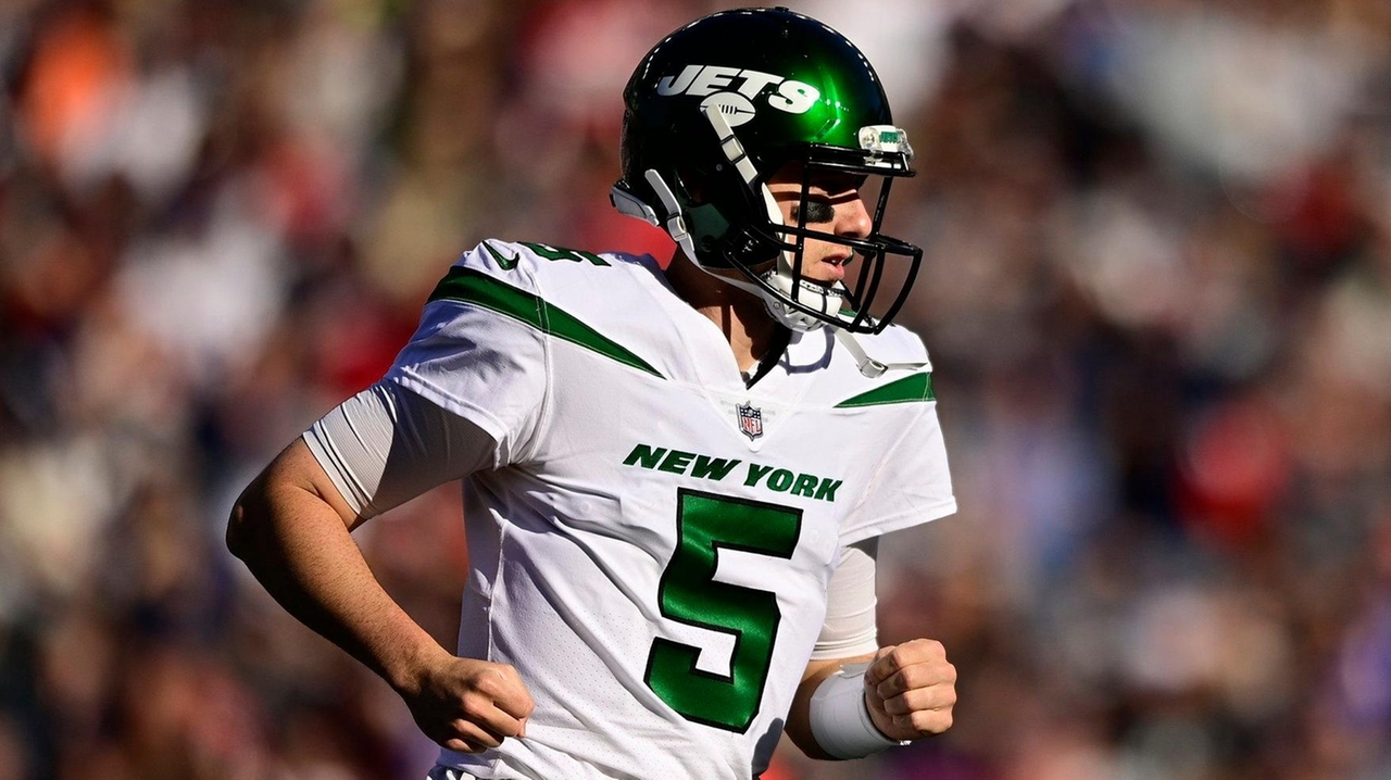 Jets QB Mike White: 'I'm starting an NFL game, so that's pretty freakin ...