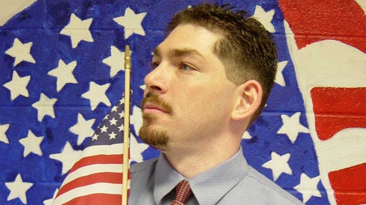 Greg Sill, Smithtown social studies teacher who made history come alive ...
