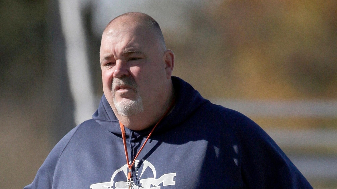 Bill Ashton out as Eastport-South Manor football coach - Newsday