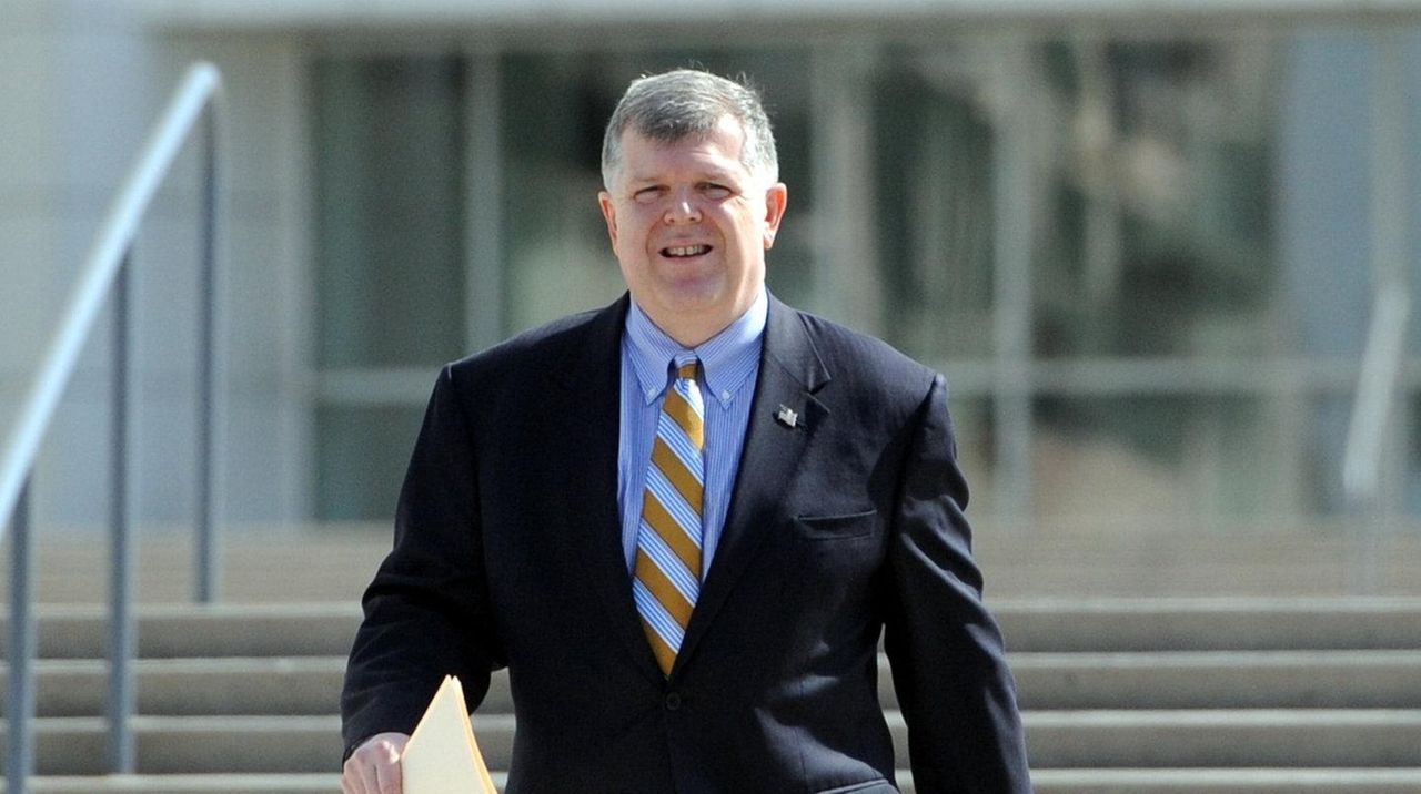 Backroom deals for judgeships insult voters - Newsday