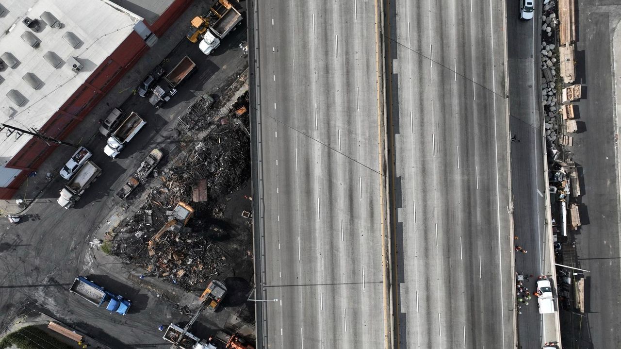 Fire-damaged Los Angeles freeway repairs will take three to five weeks ...