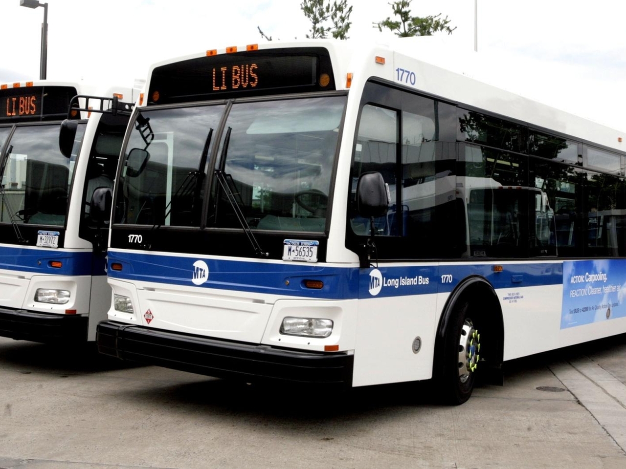 LI Bus changes its stripes - Newsday