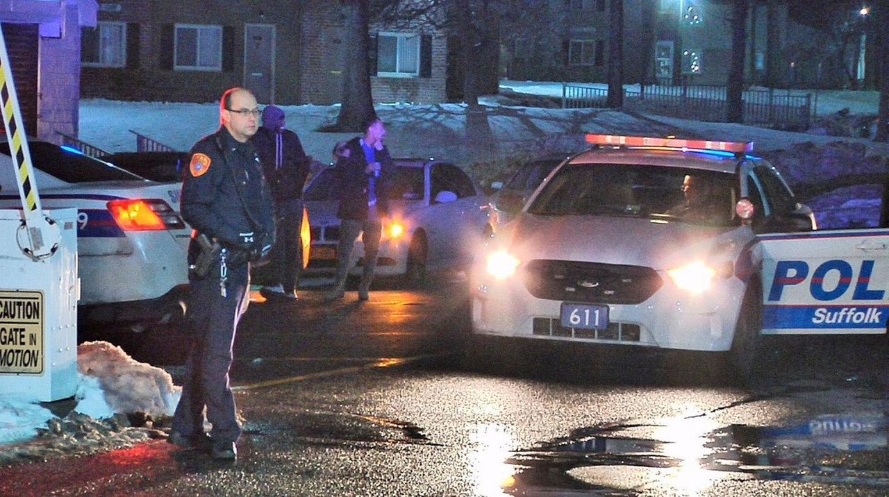Man seriously hurt in Coram shooting, police say - Newsday