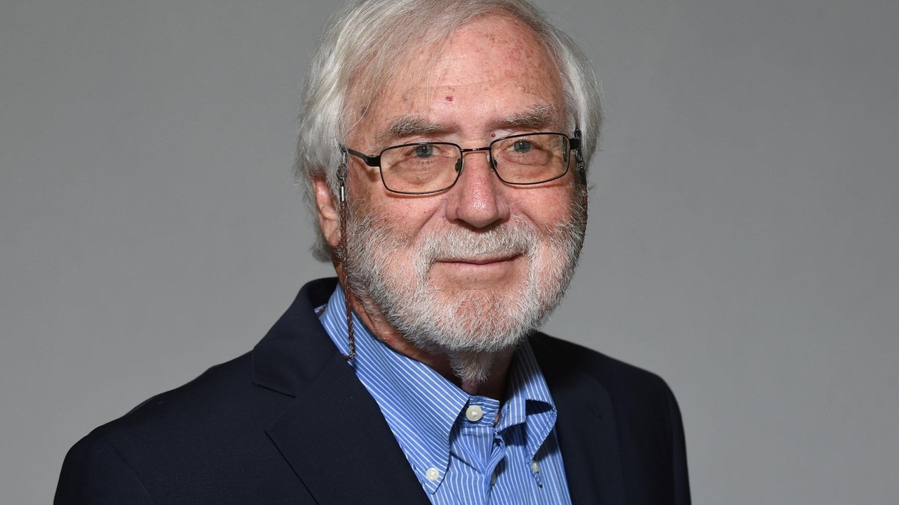 Arnott Gordon Gooding wins Democratic primary for Shelter Island ...