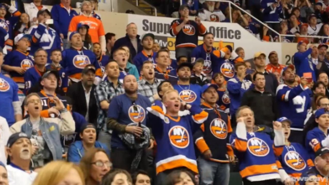 The Islanders last regular-season game at Nassau Coliseum - Newsday