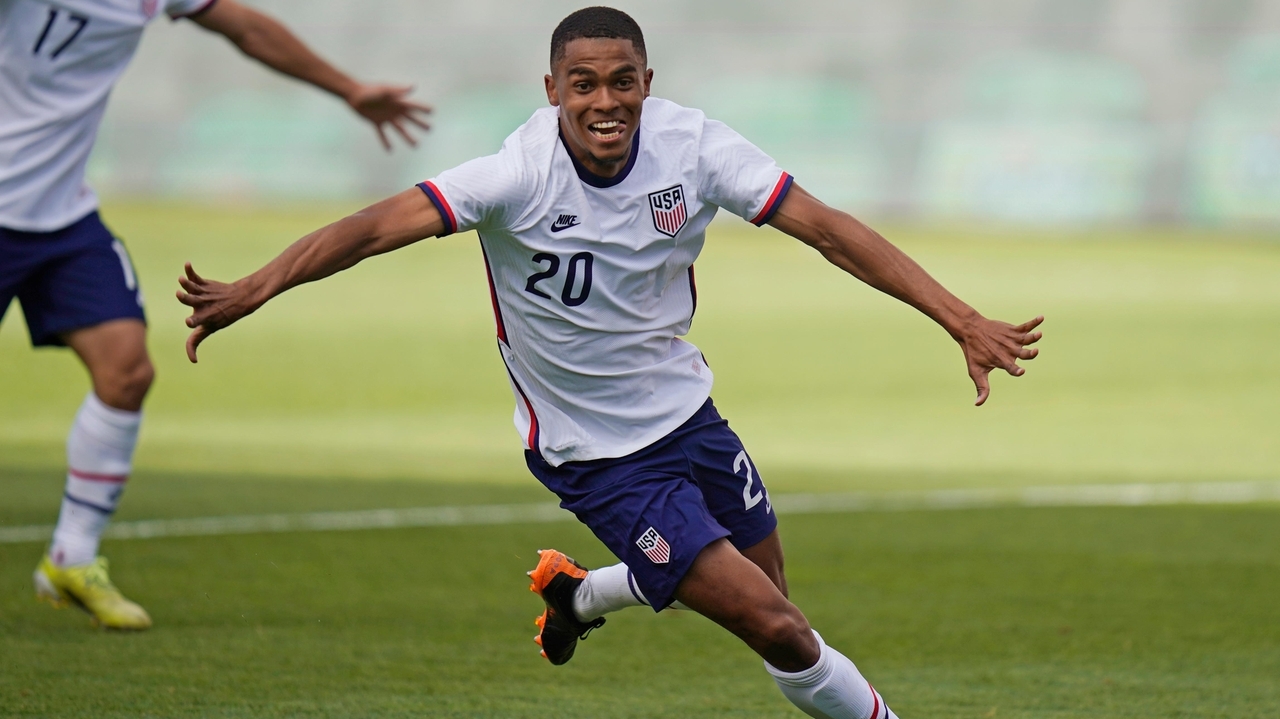 US international Reggie Cannon joins English club Queens Park Rangers ...