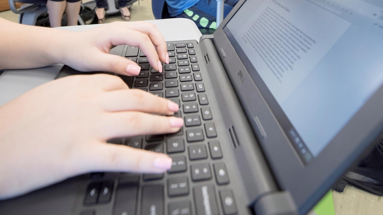 TikTok 'Chromebook Challenge' prompts warnings from LI school officials ...