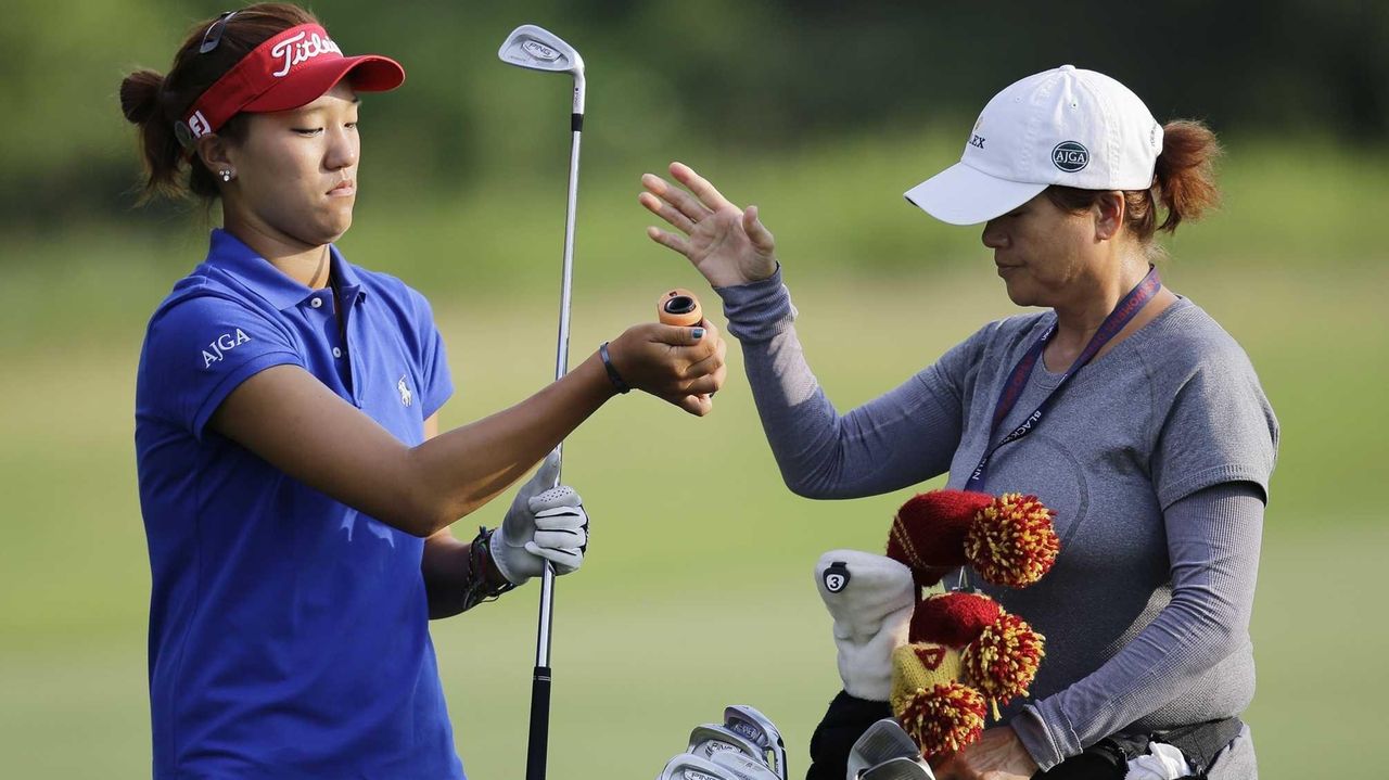 LIers Annie Park, Kelly Shon cope with long, hot U.S. Open - Newsday