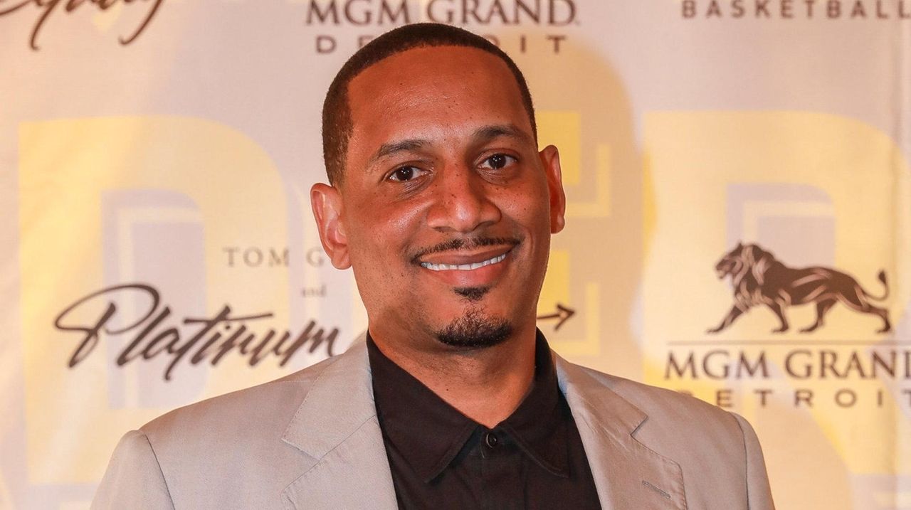 Howard Eisley reportedly leaving Knicks' coaching staff for Michigan ...