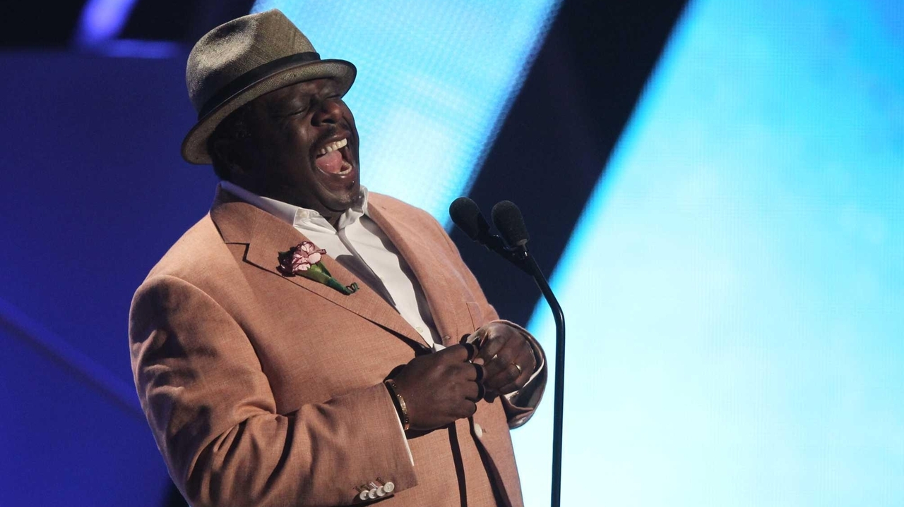 Cedric the Entertainer named host of 'Who Wants to be a Millionaire ...