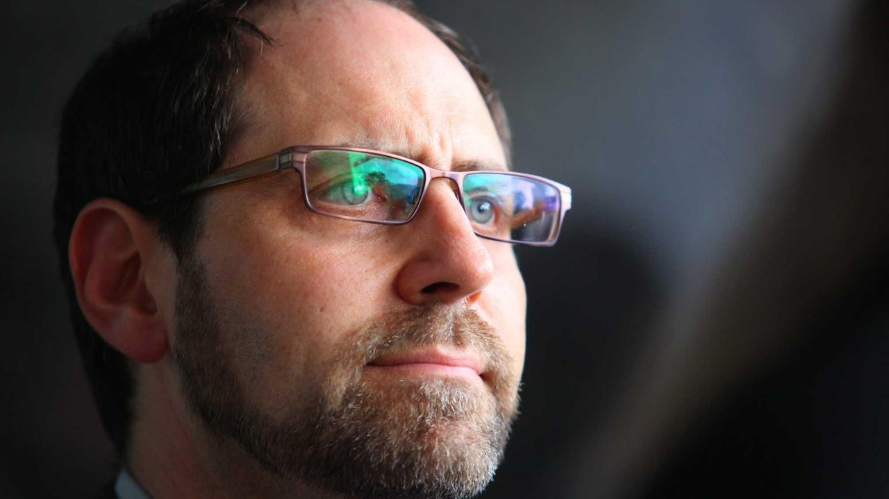 Jesse Friedman files defamation suit against Nassau DA Kathleen Rice ...