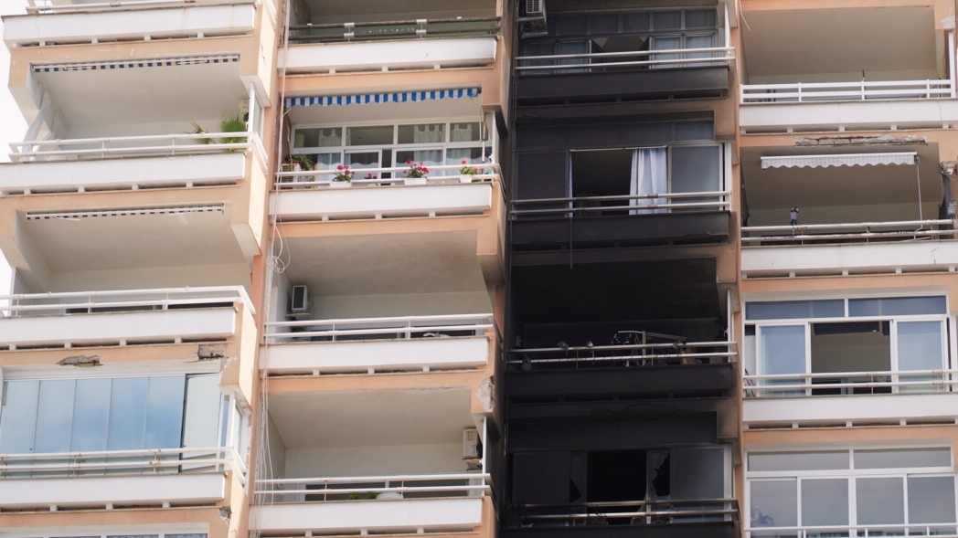 A fire on the Spanish island of Mallorca kills 2 people and injures ...