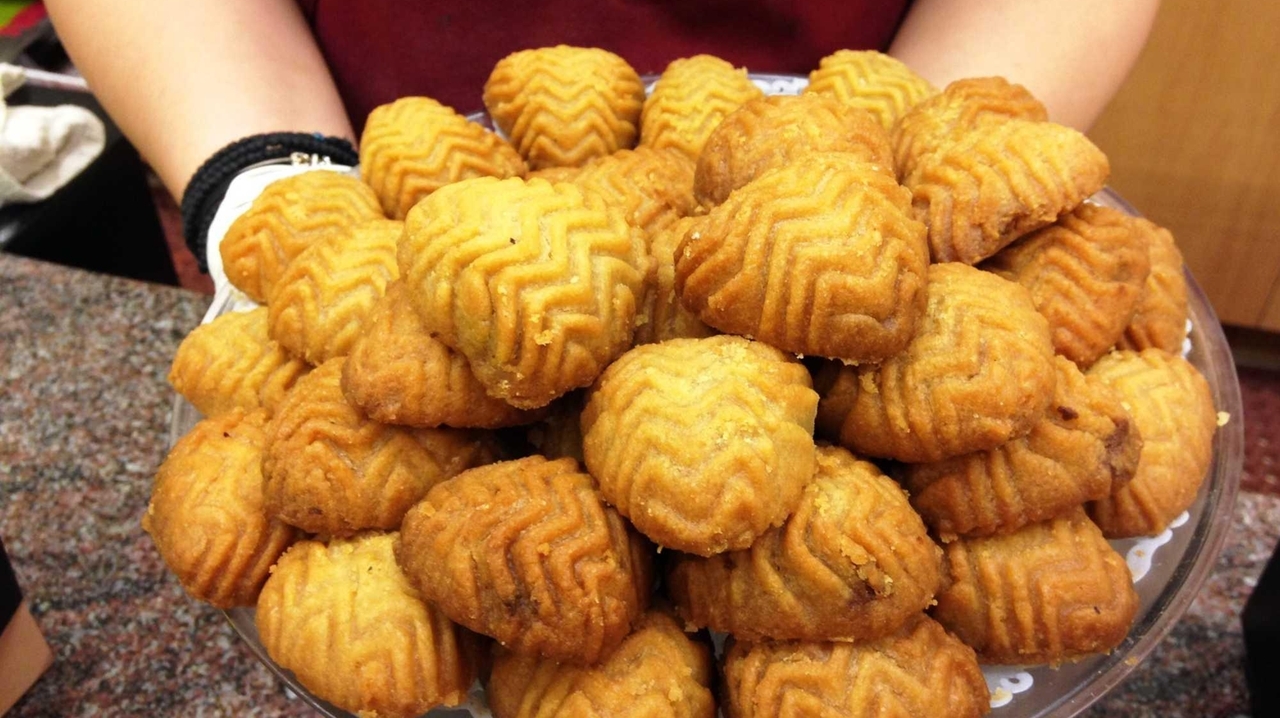 Greek specialty foods at Titan Bakery Outlet - Newsday