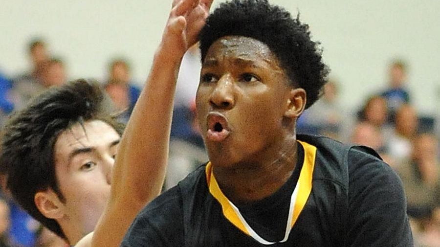 Josh Nicholas scores 21 points as Friars are crowned CHSAA champs - Newsday