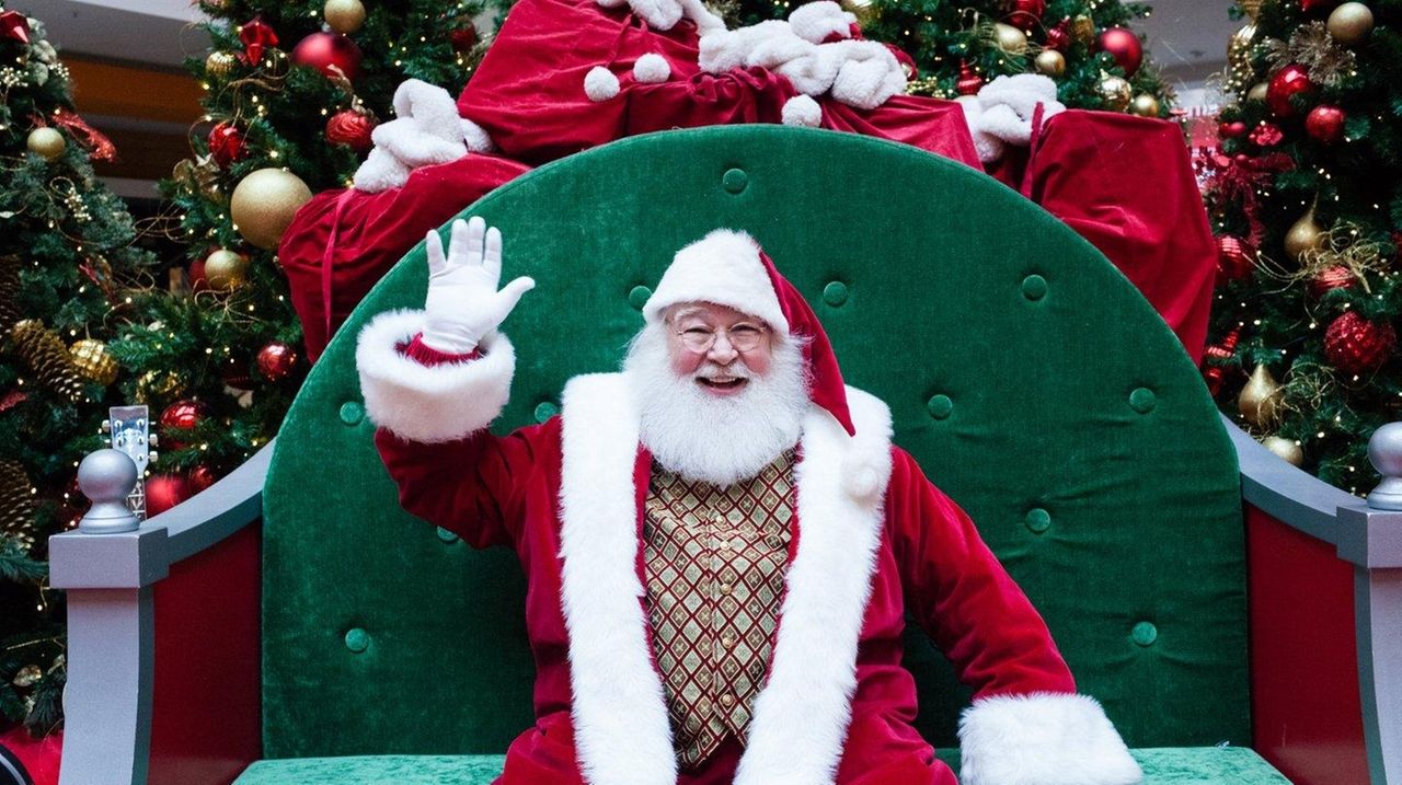 Where to find Santa at LI downtowns - Newsday