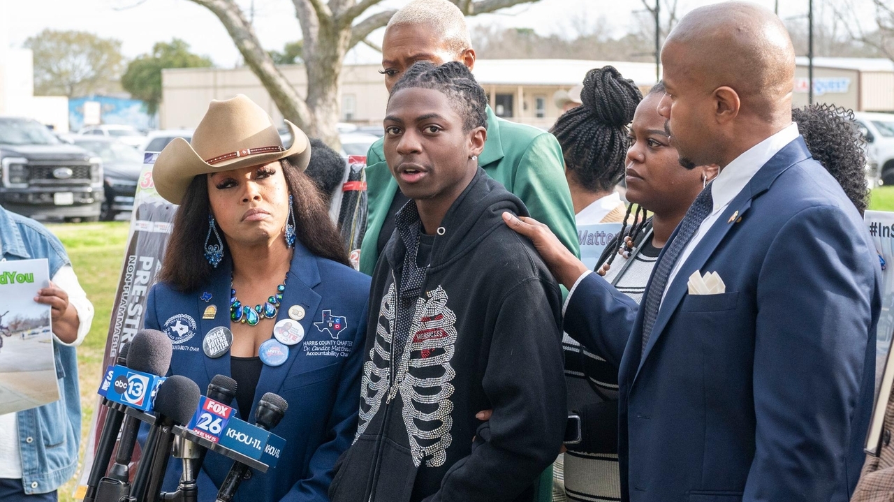 Texas school legally punished Black student over hairstyle, judge says ...