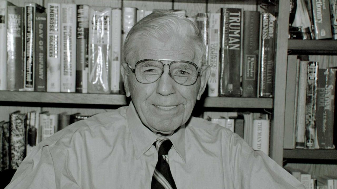 Thomas Stark, influential Suffolk judge, dies - Newsday