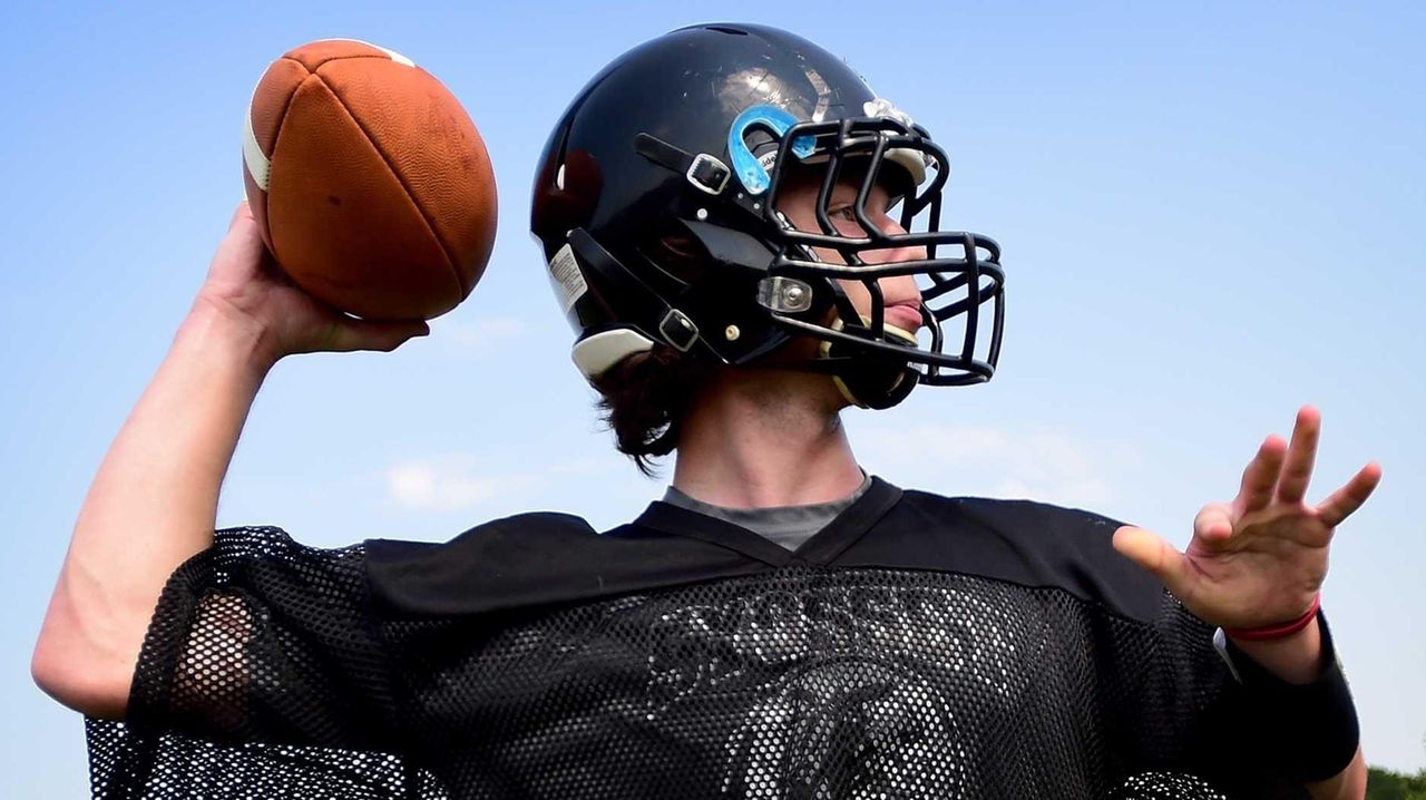 Syosset football practice - Newsday