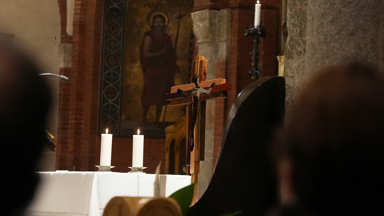 Catholic cross like no other is a beacon of unity in Olympic host city ...