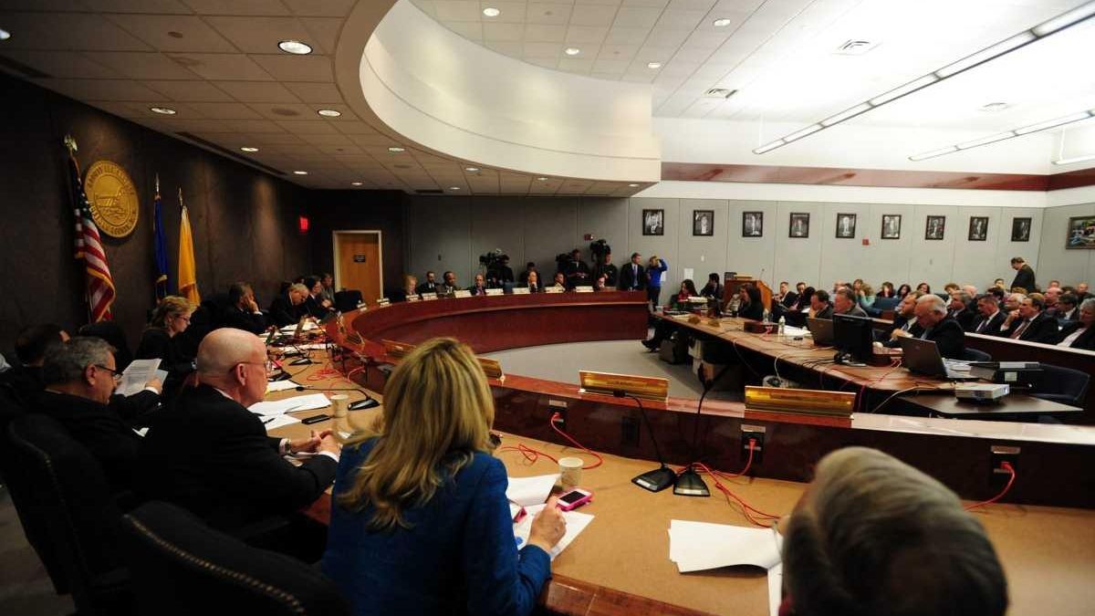 New Suffolk County legislative districts disappoint - Newsday