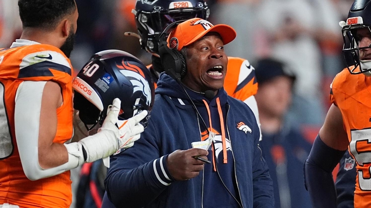 Vance Joseph is 10th person to interview for Jets head coaching ...