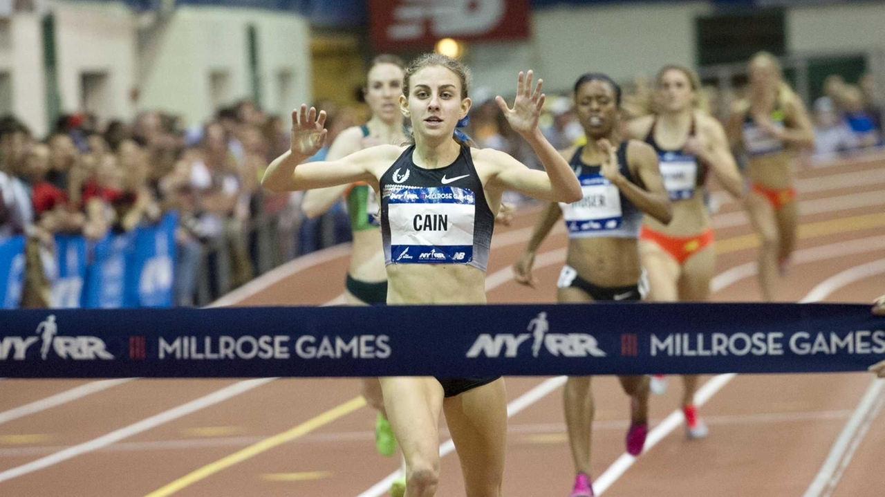 Teen sensation Mary Cain wins women's mile at Millrose Games - Newsday