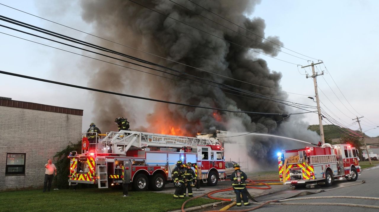 Firefighters battle blaze at West Babylon commercial building, police ...