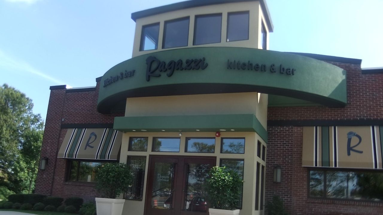 Ragazzi, Nesconset: Monday night car shows - Newsday