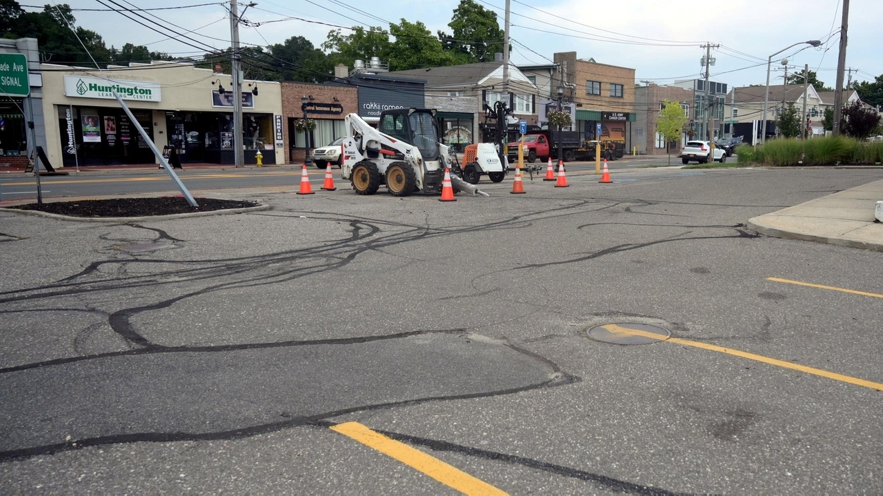 Flooding fixes planned for Kings Park, Smithtown parking lots - Newsday