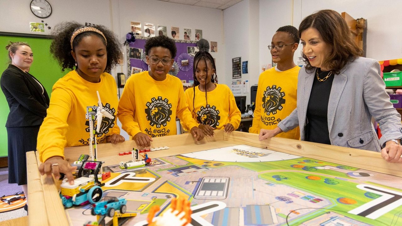 Hochul touts record state school-aid hike in visit to Elmont - Newsday