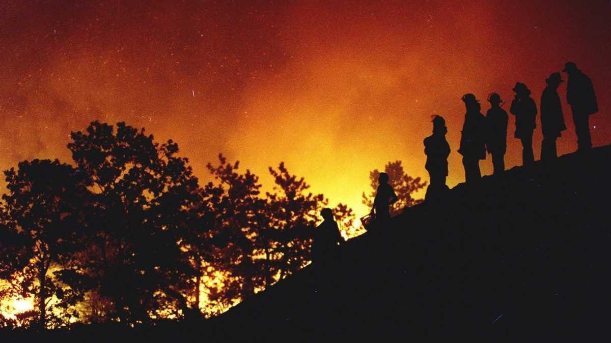 Memories of Sunrise Fire sparked by blaze - Newsday