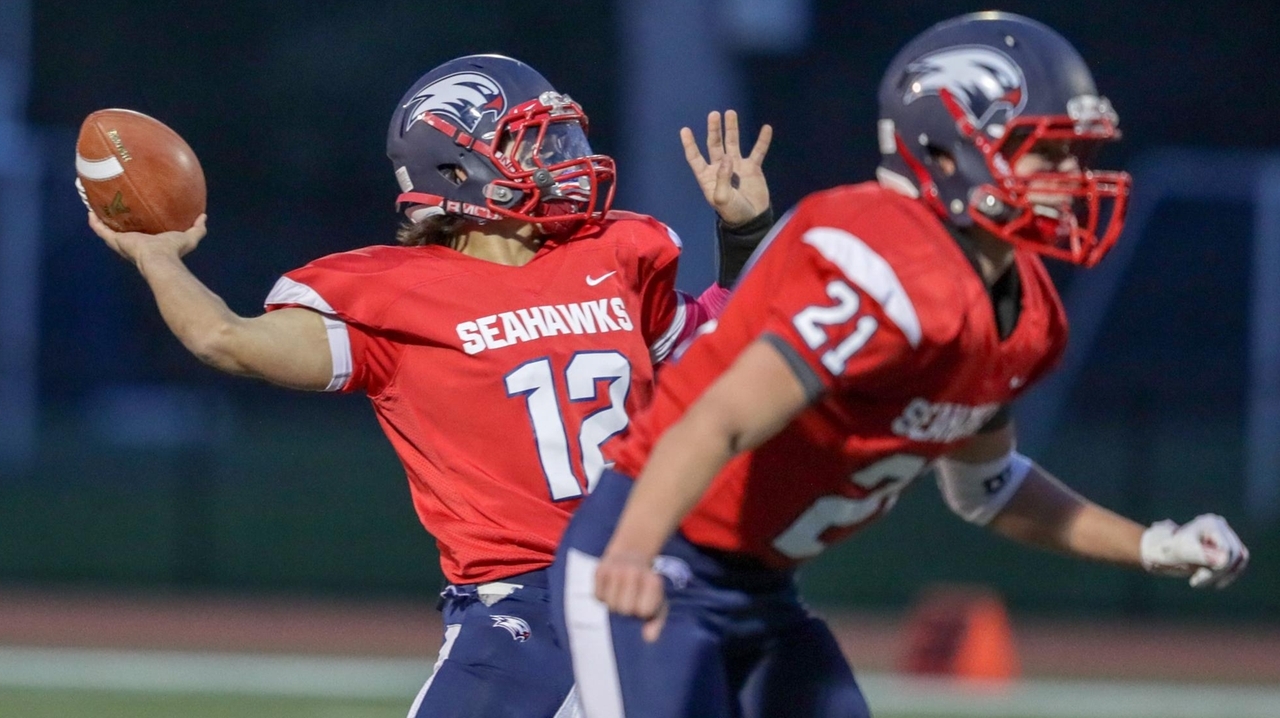 West Hempstead vs. Cold Spring Harbor football - Newsday