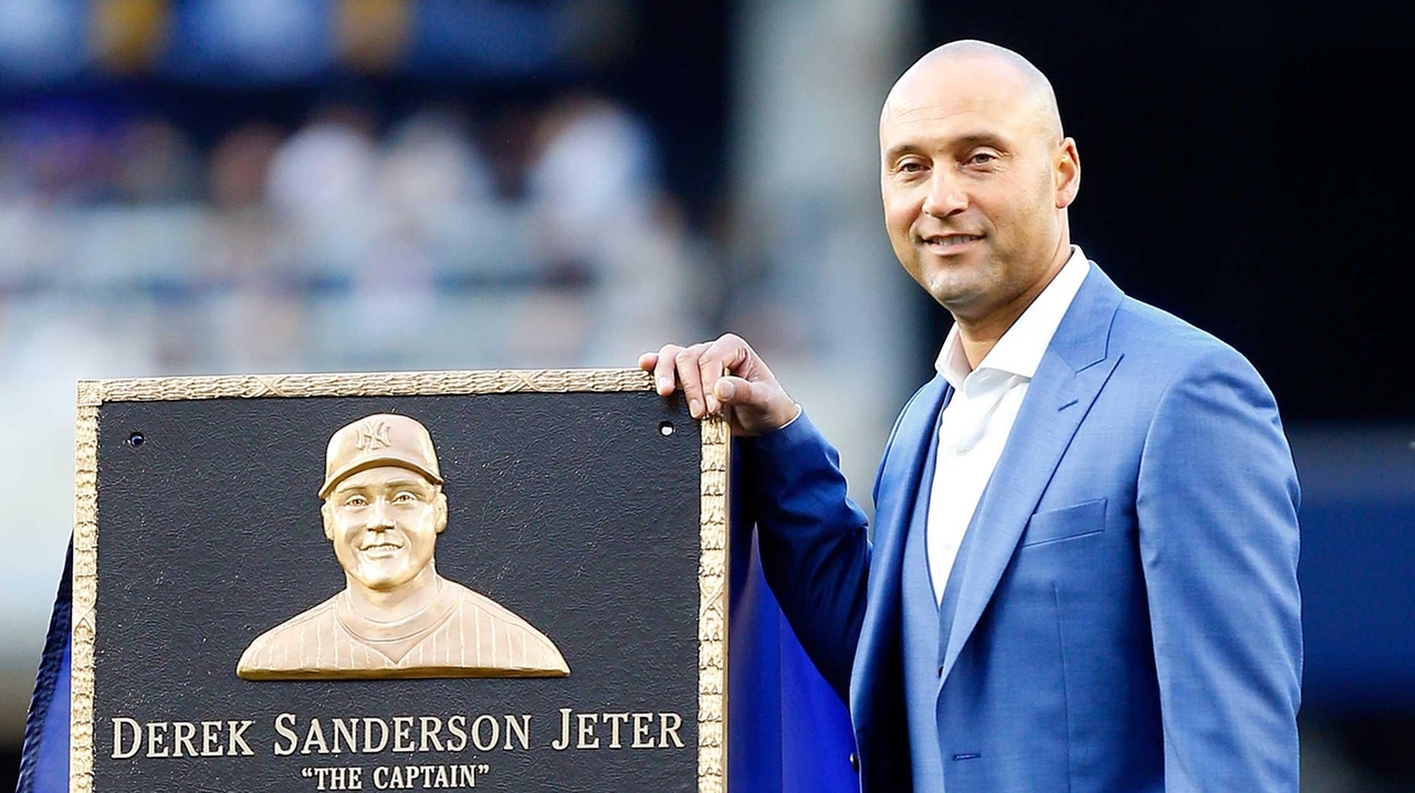 Derek Jeter’s No. 2 officially retired by Yankees - Newsday