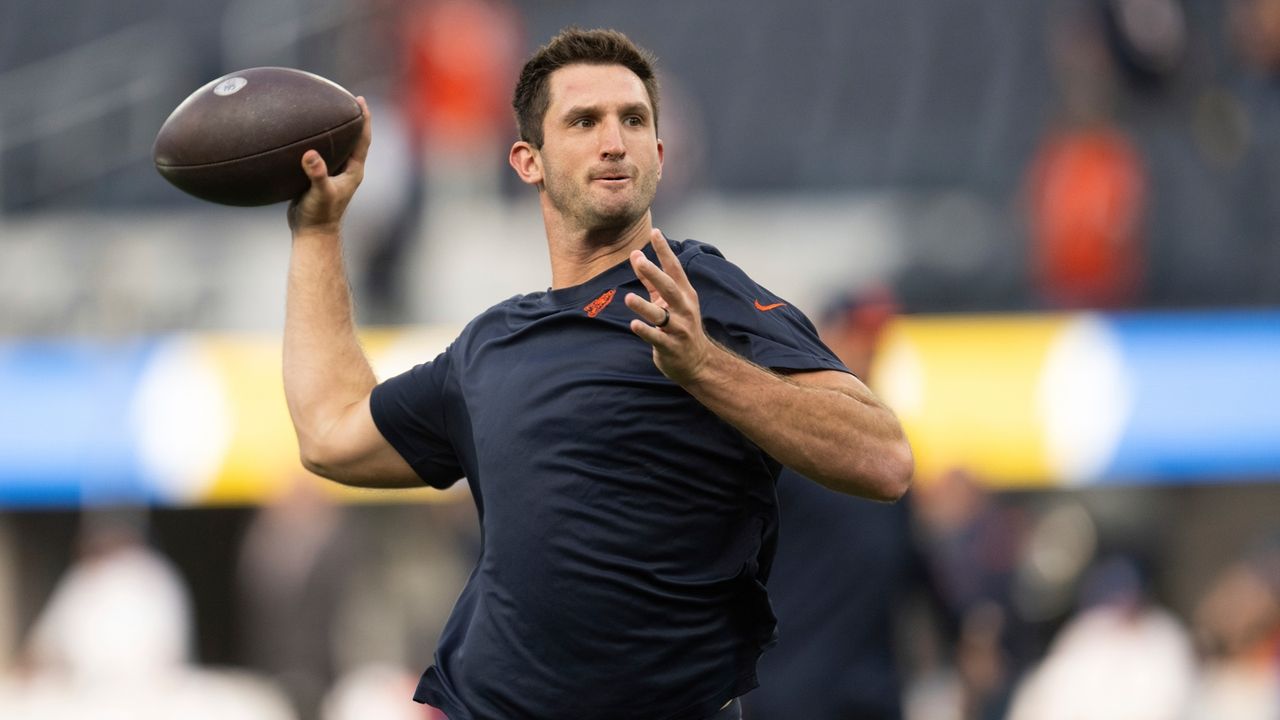 Raiders bring back reserve quarterback Nathan Peterman - Newsday