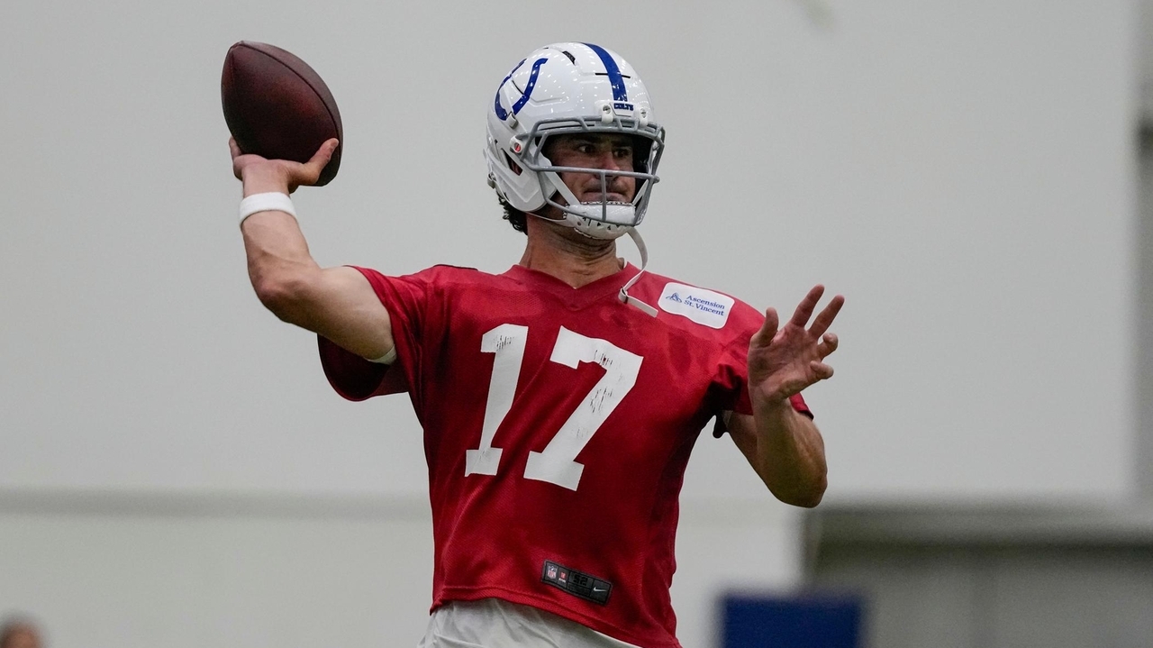 Anthony Richardson takes snaps with Colts starters as Daniel Jones does ...