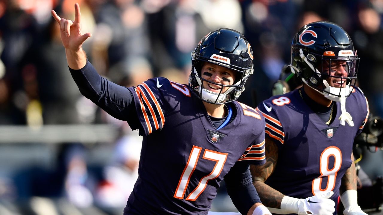 Jets add a QB to their roster, just not the one you're waiting for ...