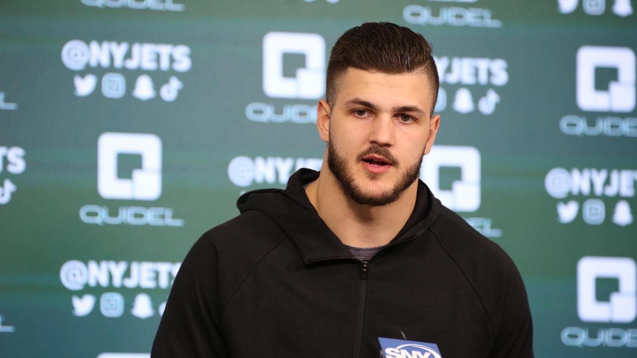 Jeremy Ruckert signs four-year deal with Jets - Newsday