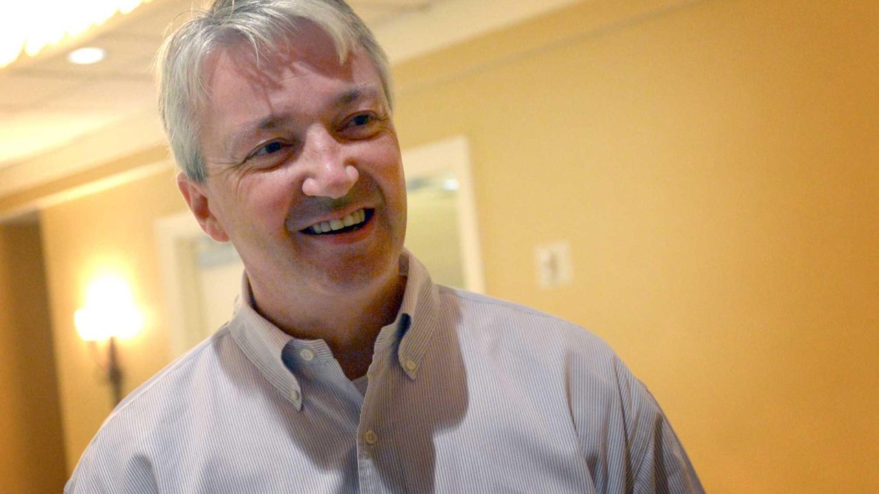 Editorial: Phil Boyle raises patronage jobs to an art form - Newsday