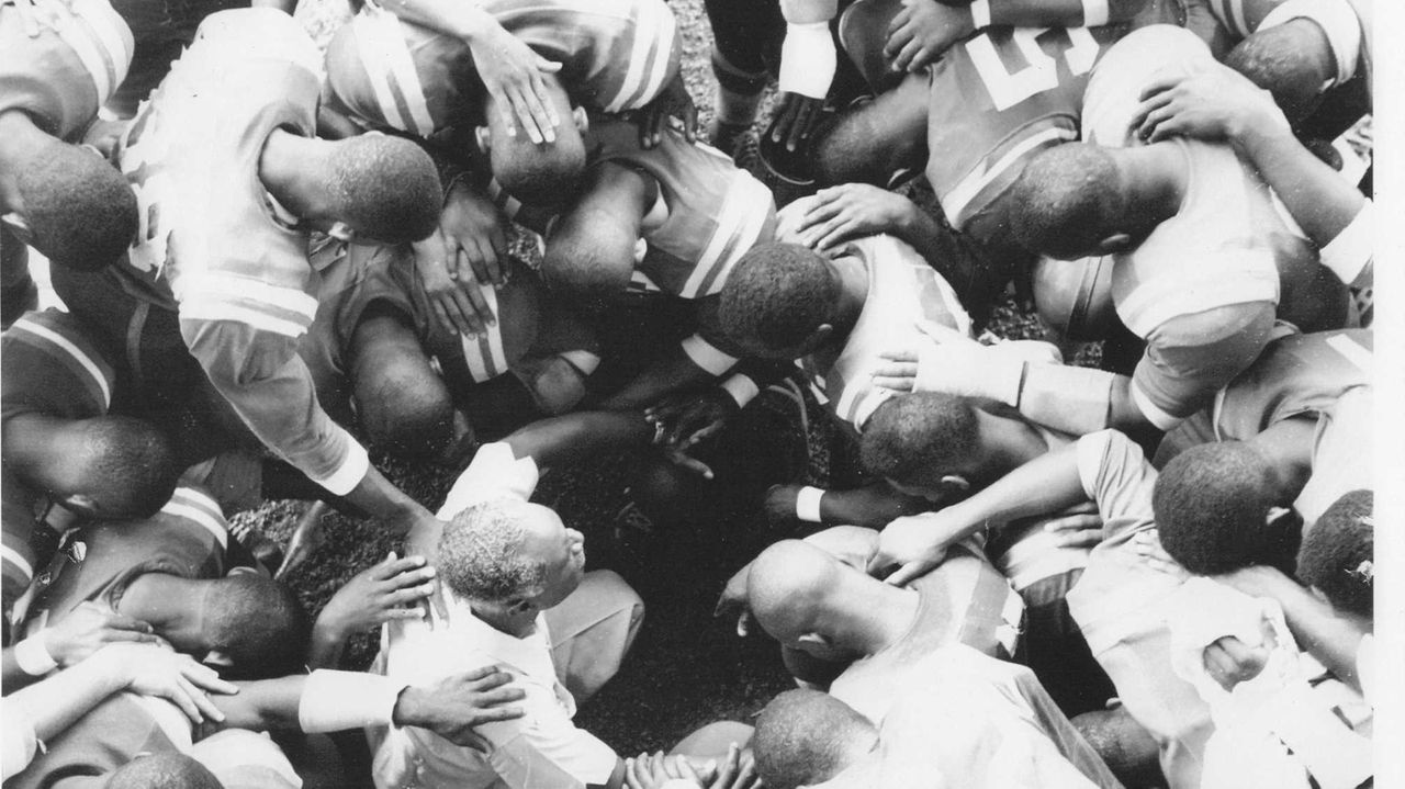 3 books of football worship and worry - Newsday