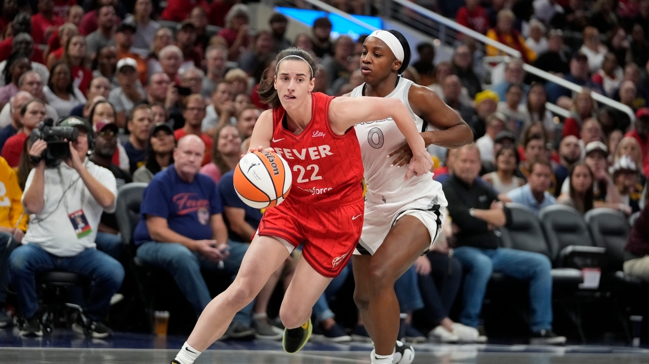 Indiana Fever star Caitlin Clark breaks the WNBA's single-season record ...