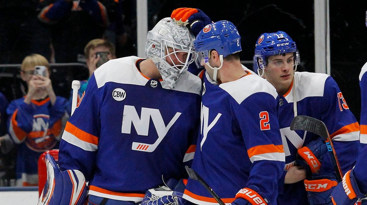 Remarkable turnaround for Robin Lehner in his first season with ...